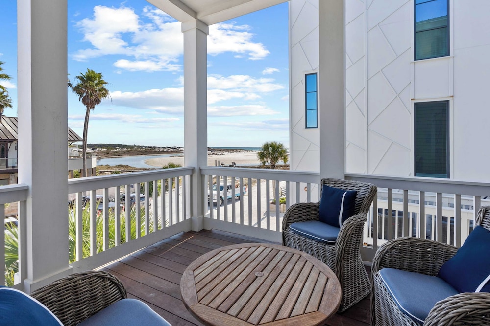 Grayt Digs By Avantstay Next To Beach, Oceanview - Seaside, FL