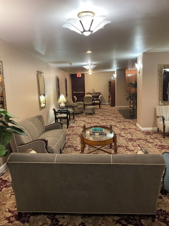 1-bedroom Condo In Long Beach With 2 Private Patios. - Orange County, CA