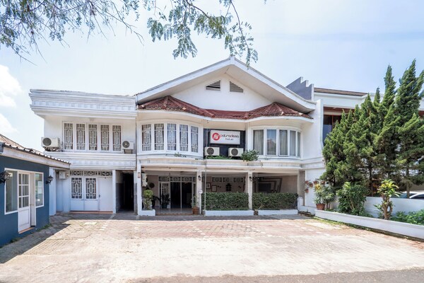 Rehat At Hotel Patradissa Stasiun Bandung - Bandung