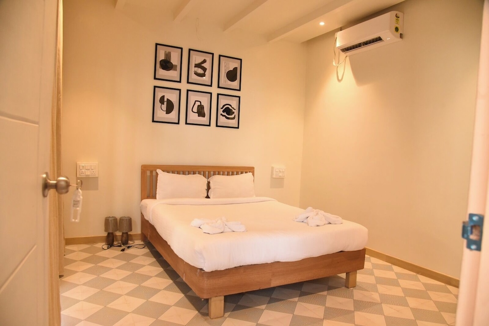 Executive Room In Arambol Near Beach - Goa