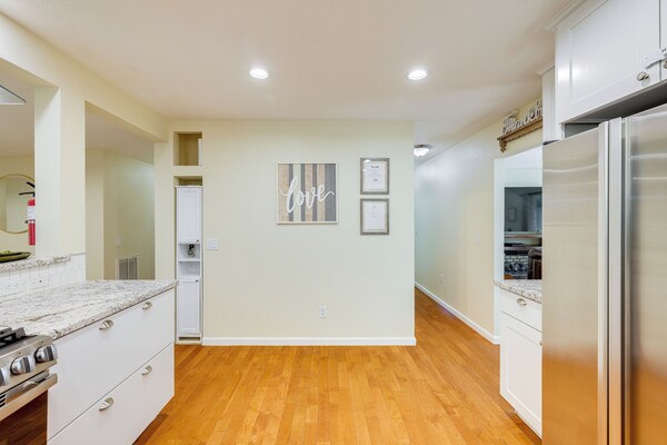 Fire Pit + Grill: Serene Retreat In Hathaway Pines - Murphys, CA