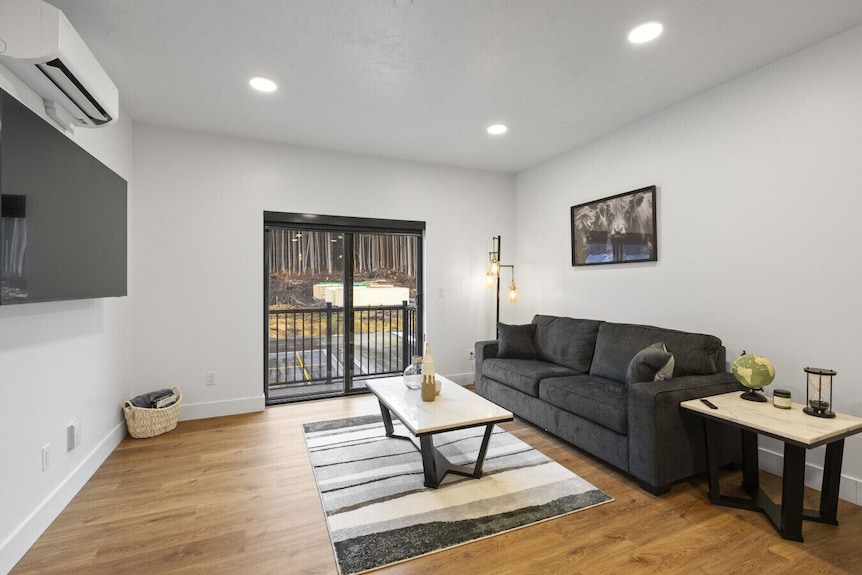 Luxury Views, Affordable Stay A306 - Moose Lake, Juneau