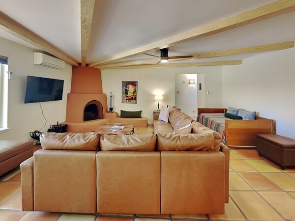 Casa Calabaza By Kokopelli Property Management - Santa Fe, NM