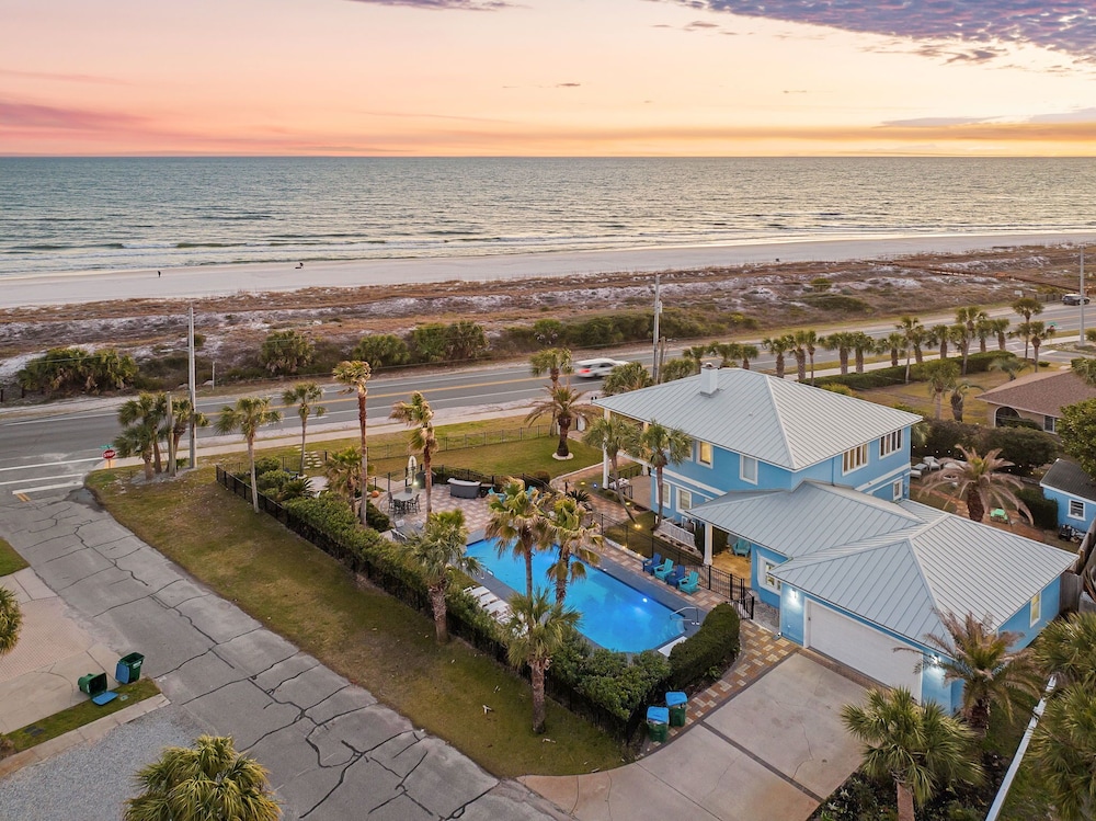 Private Paradise On Front Beach Rd By Resort Collection - Rosemary Beach, FL
