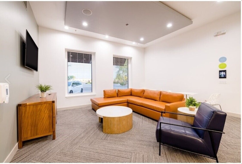 Pure Suites Chandler 2 Bed Pool Gym Spa Ev - 錢德勒