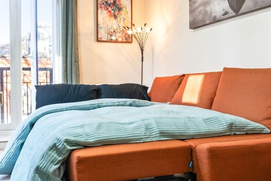 Balmoral Court -Sleeps 6 -Free Parking With Workspace & High-speed Wifi - Birmingham