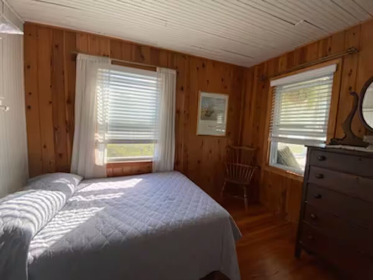 Direct Li Sound Waterfront Cottage, One Level Living In Hawks Nest Beach - Old Lyme, CT