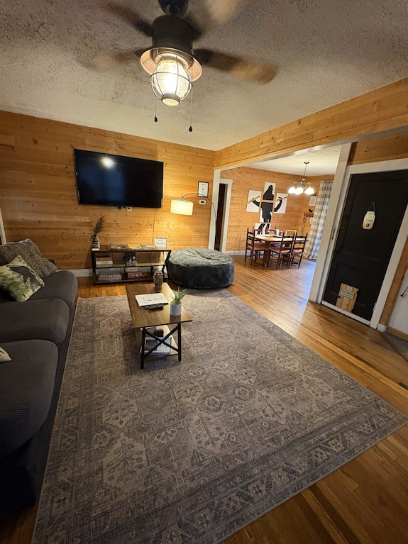 The Sasquatch Retreat: Cozy 4br Near Adventures! - フェイエットビル, WV