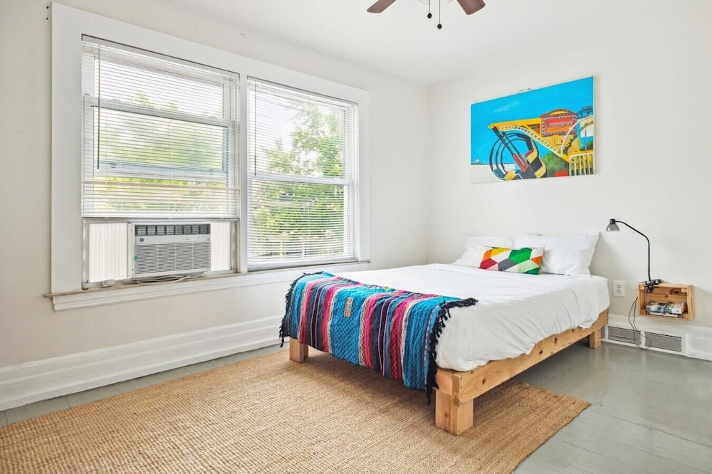 Spacious 4br Getaway: Perfect For Family & Friends - Grosse Pointe, MI