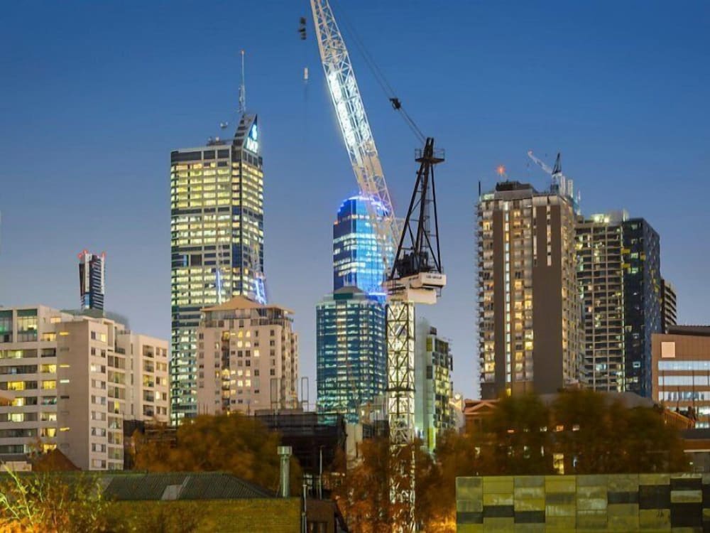 Melbourne Skyline Suite Cbd With Views - Melbourne