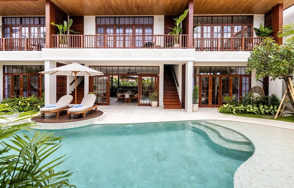 Plawa Laguna Bali - Canggu