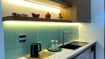 Casa clássico, ao lado da piscina | Cozinha privada