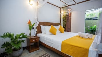 Quarto Duplo Superior | Secretária, secretária adequada para computadores portáteis