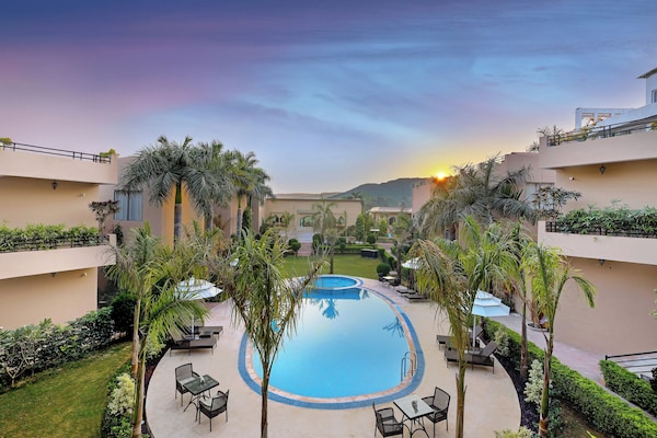 Sterling Bagh Ranthambore - Sawai Madhopur