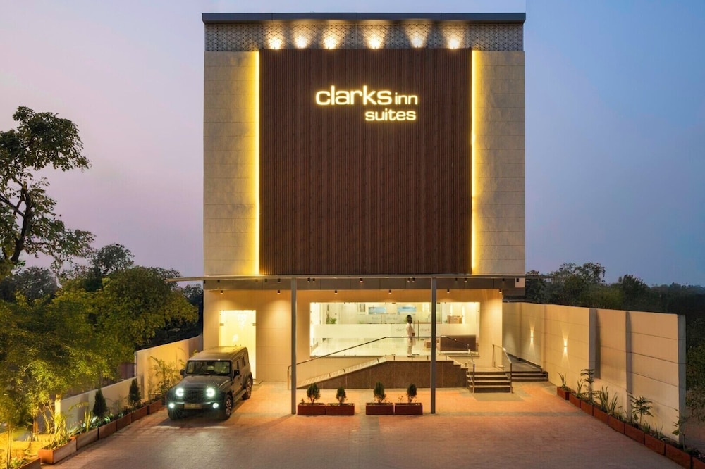 Clarks Inn Suites Agra - Agra