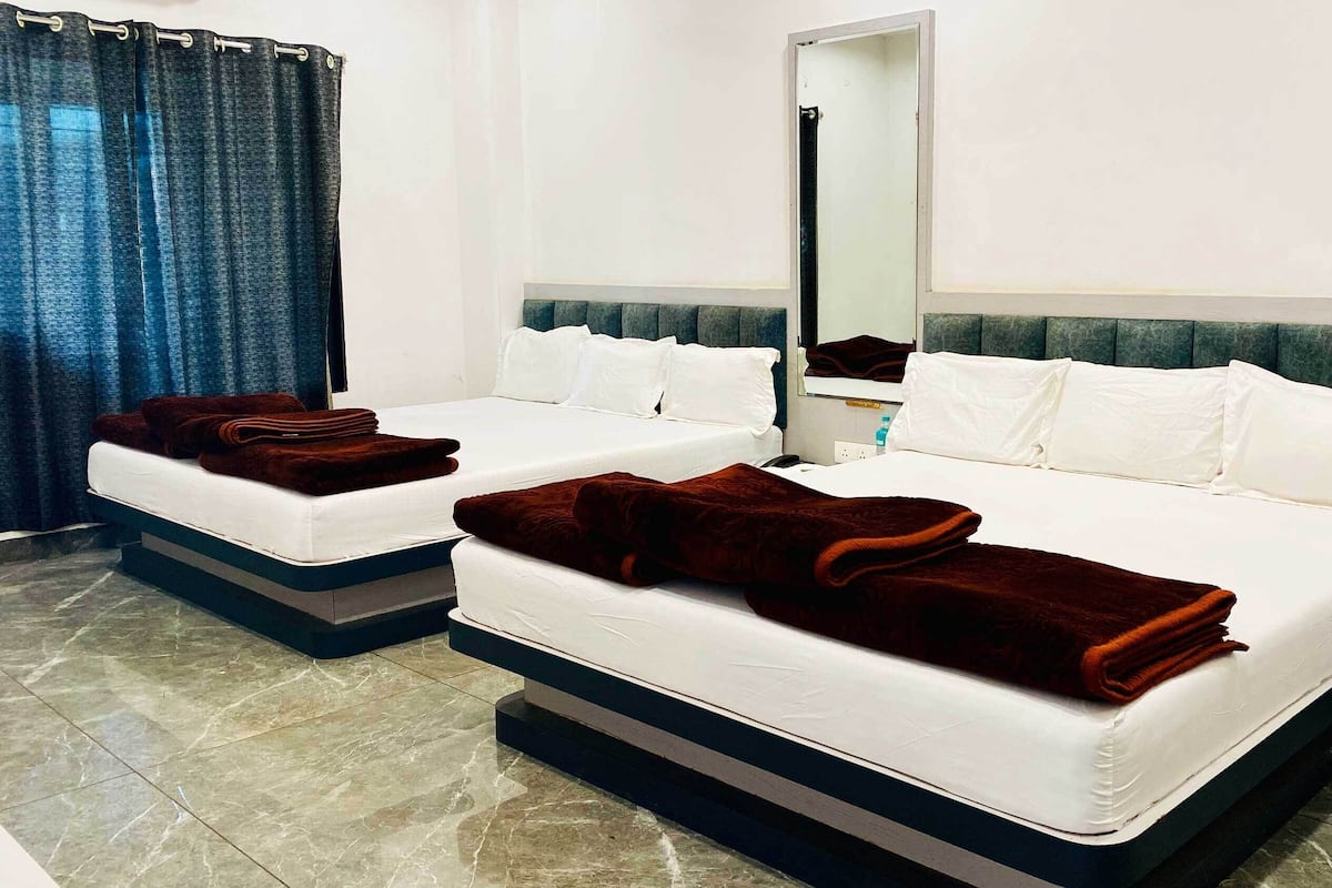 Quarto Familiar, Vista para a cidade | Quartos insonorizados, Wi-fi grátis