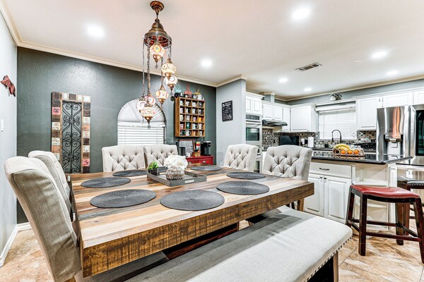 3 Mi To Downtown Mcallen: Quiet Home W/ Pool - McAllen, TX