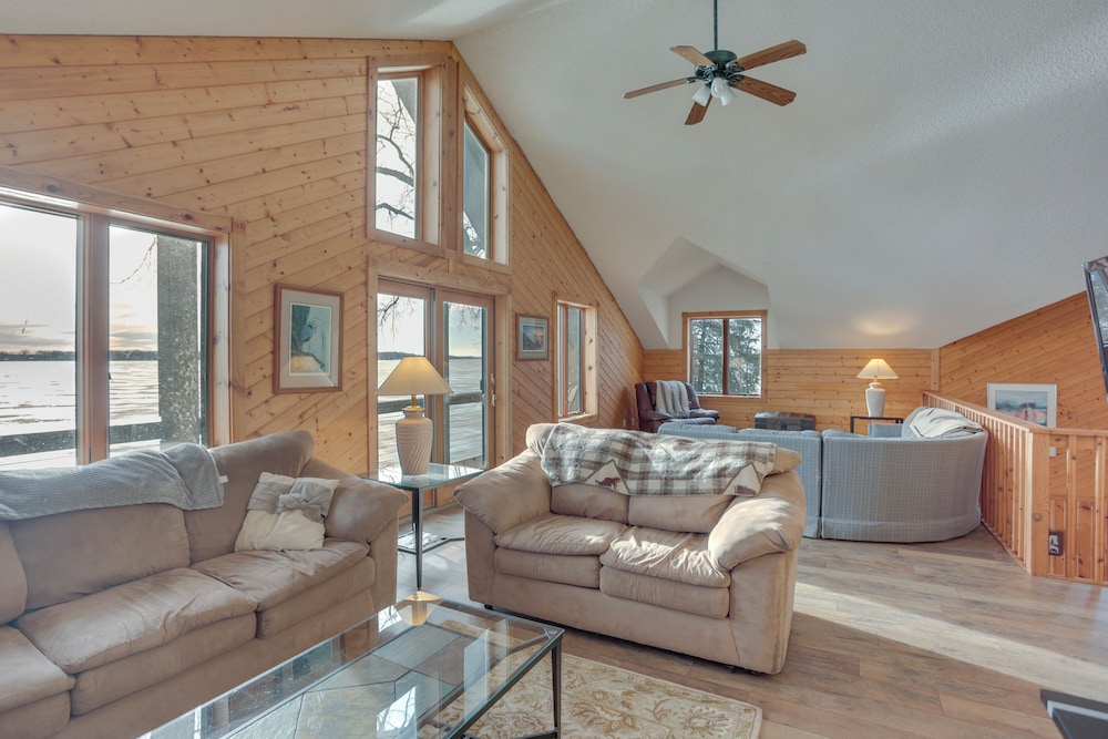 Lakefront Gem W/ Dock In New London! - Minnesota