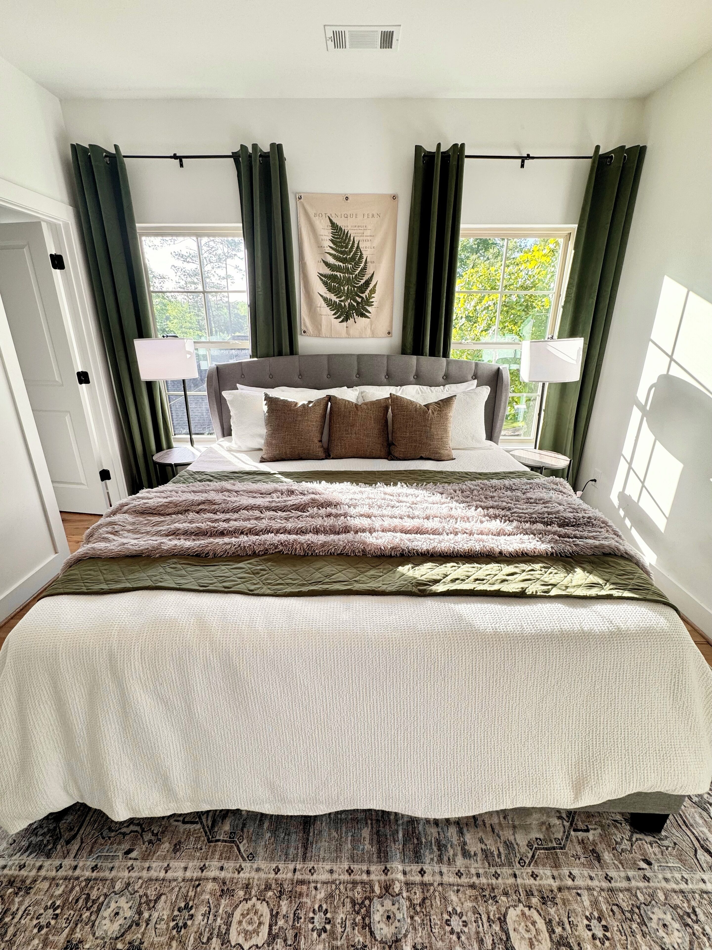 Charming 3-bedroom 2 Bathroom Bungalow Near Lake Martin - Lake Martin, AL