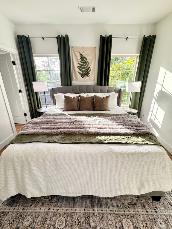 Charming 3-bedroom 2 Bathroom Bungalow Near Lake Martin - Lake Martin, AL