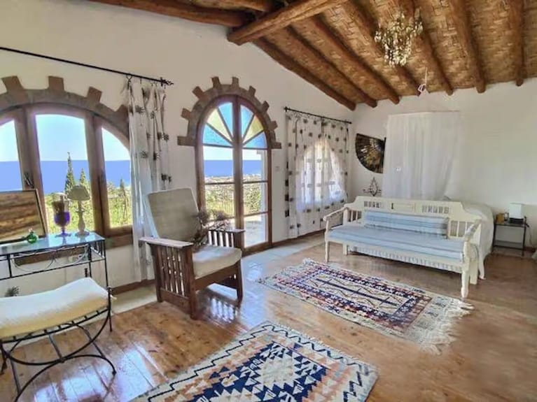 Cozy & Historical 700 M2 Garden + Private Isolated Pool+ Stone Villa - Cyprus