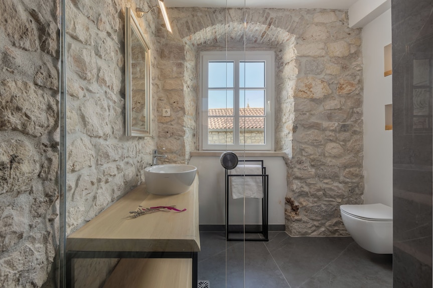 Casa Columba - 4 Star Design Boutique Hotel - Christopher Columbus Luxury Room - Dalmatia