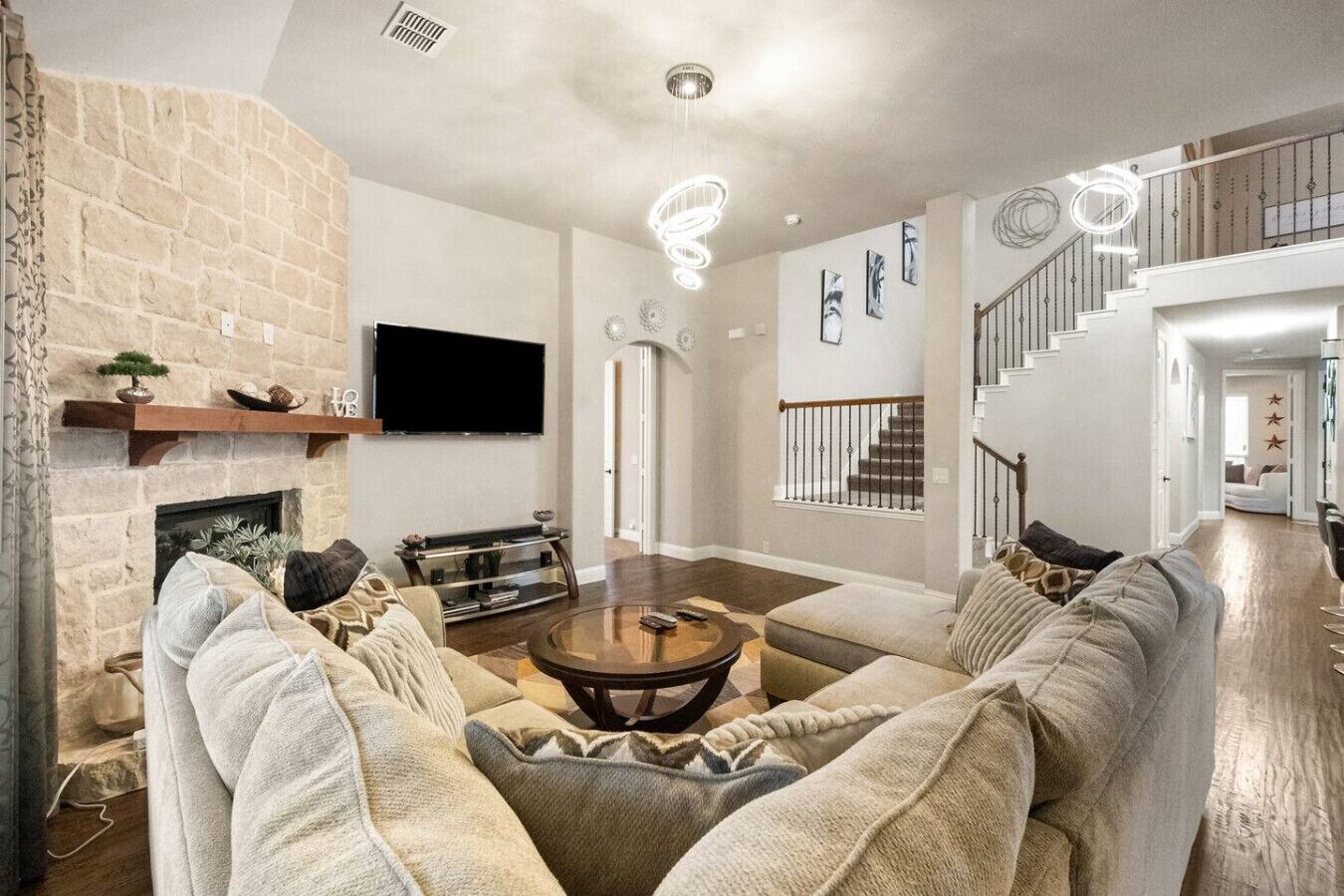 New To Vrbo - Family Escape W/basketball,ping-pong,mediarm+more! - Arlington, TX