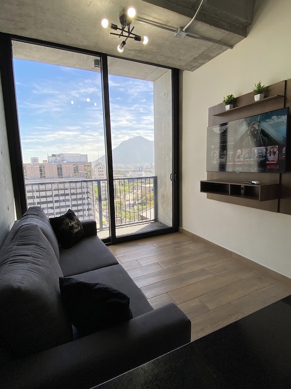 Lux 2 Br Apartment, Swimming Pool, Gym And Free Parking In Downtown Monterrey - Monterrey