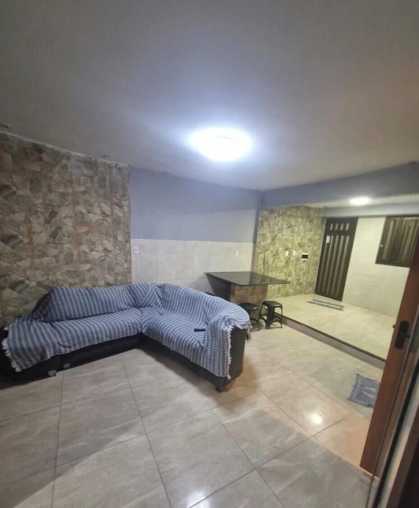 Flat Térreo 2 Quartos Na Praia De Itapuã - Salvador