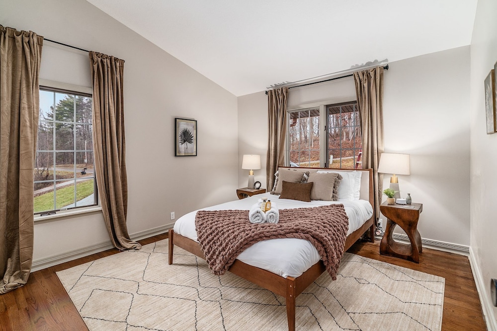 The Distillery - Golf Sim, Hot Tub, Game Room - Hocking County | Vrbo