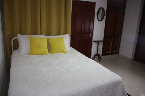 Desacansa Como Un Rey - Dominican Republic