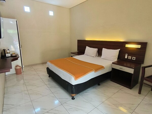 Bandengan Beach Hotel Jepara 2 - Jepara