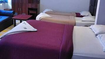 Quarto quádruplo luxo | Wi-Fi de cortesia