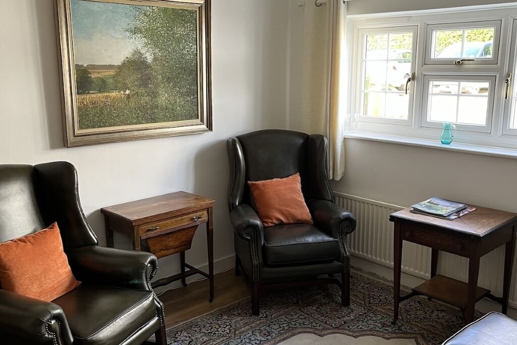 Home From Home - Classic Country Cottage With All Amenities In Peaceful Village\n - Andover