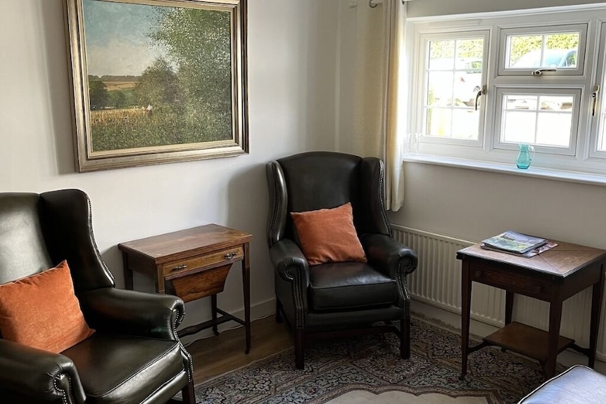 Home From Home - Classic Country Cottage With All Amenities In Peaceful Village\n - Andover, KS