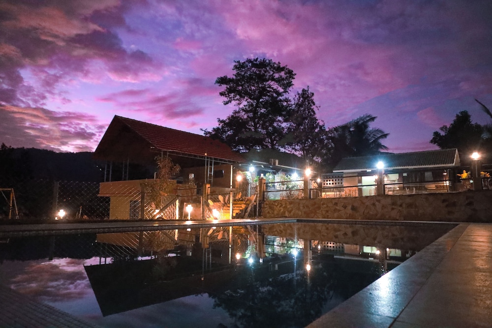 The Rain Tree Resort - Kodagu