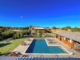 Casa, vista para a piscina | Lanai (alpendre havaiano)