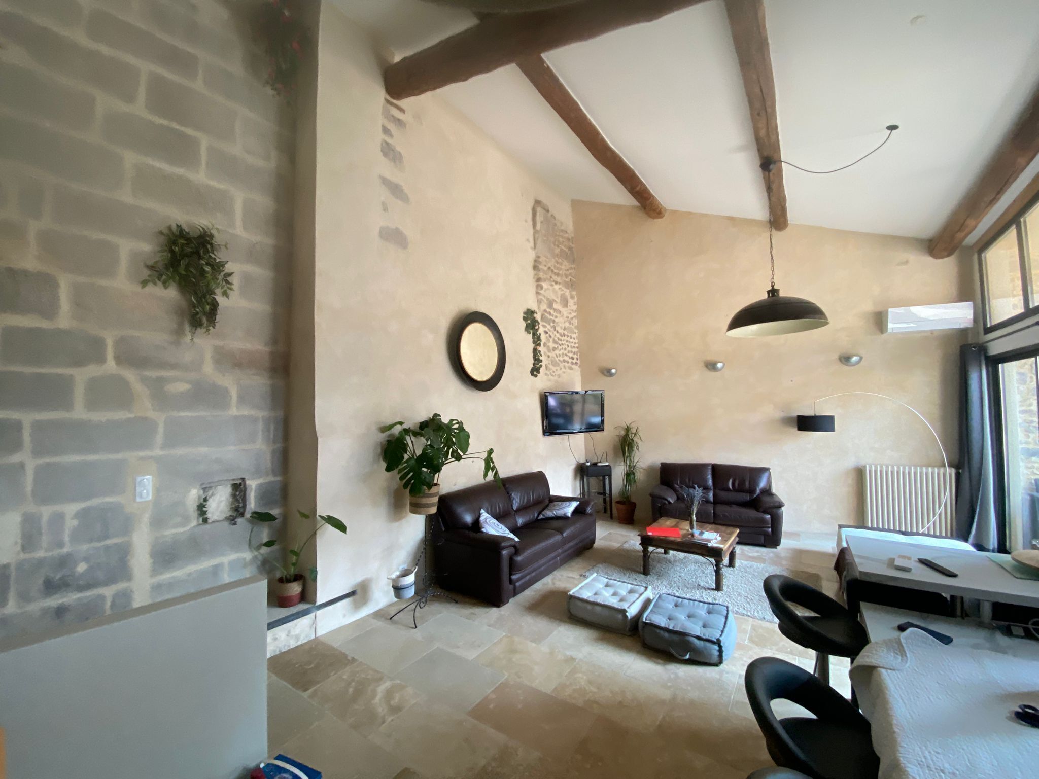 Luxurious Provencal Apartment, Charming Terrace & Calm. Village Center Eyragues - Saint-Rémy-de-Provence