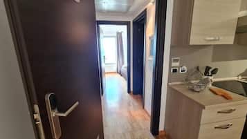 Apartamento Familiar | 1 quarto, secretária, secretária adequada para computadores portáteis