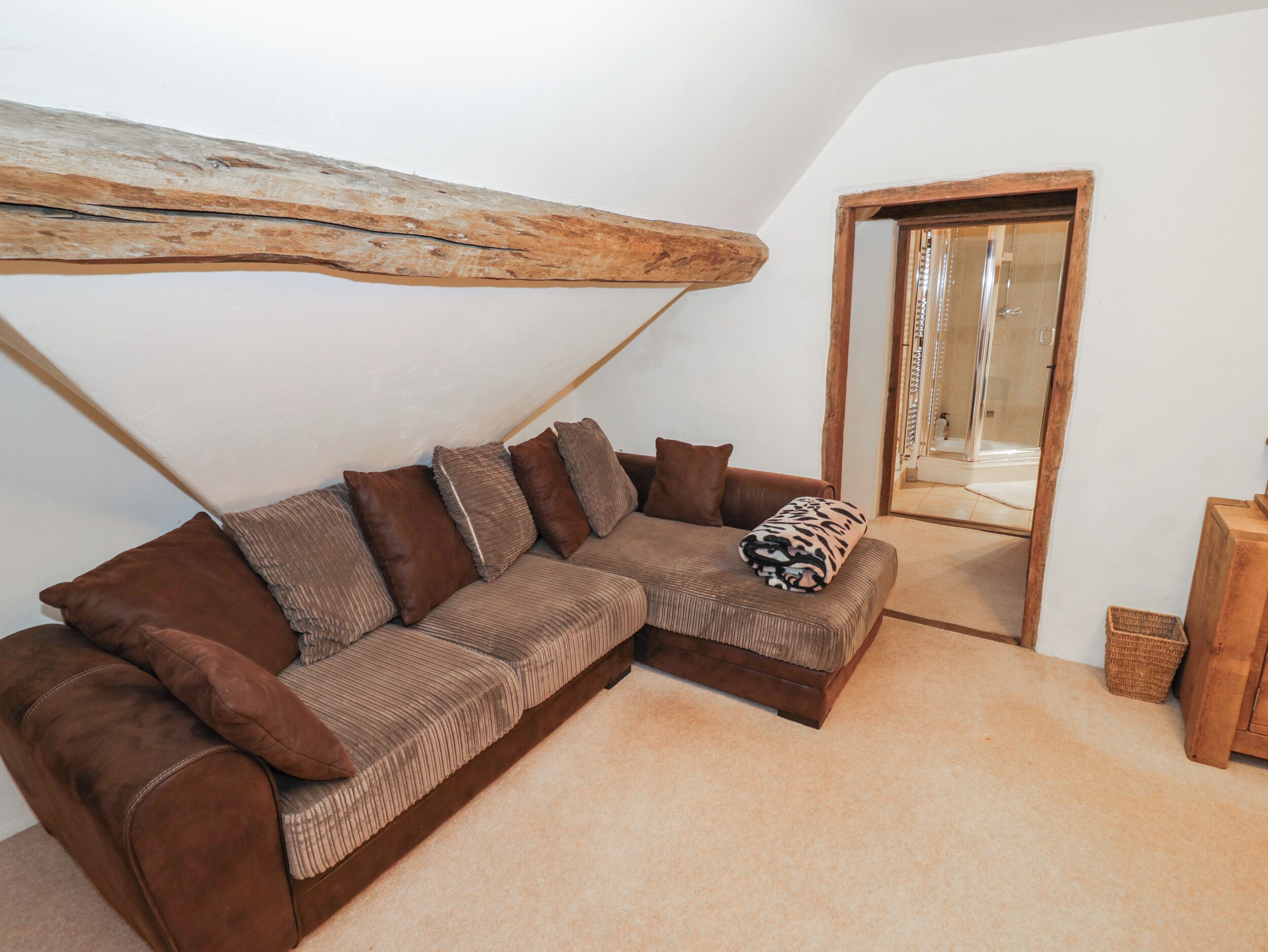 Dunnimere Farmhouse, Pet Friendly, With Hot Tub In Tamworth - Derbyshire