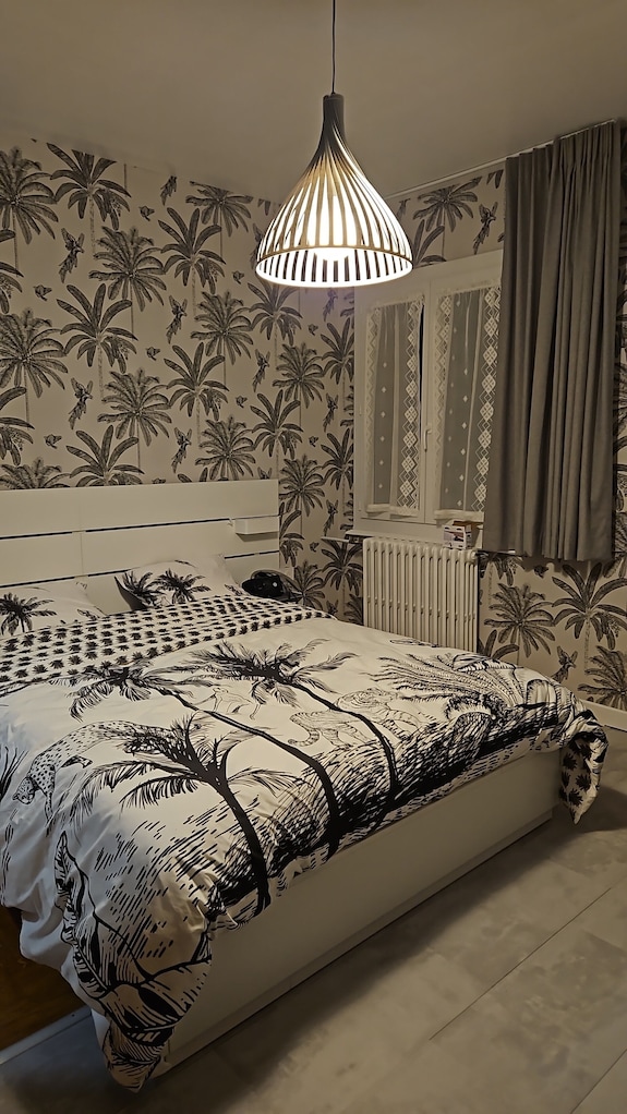 La Maison Rose, New 2-bedroom Apartment With All Comforts - Jura