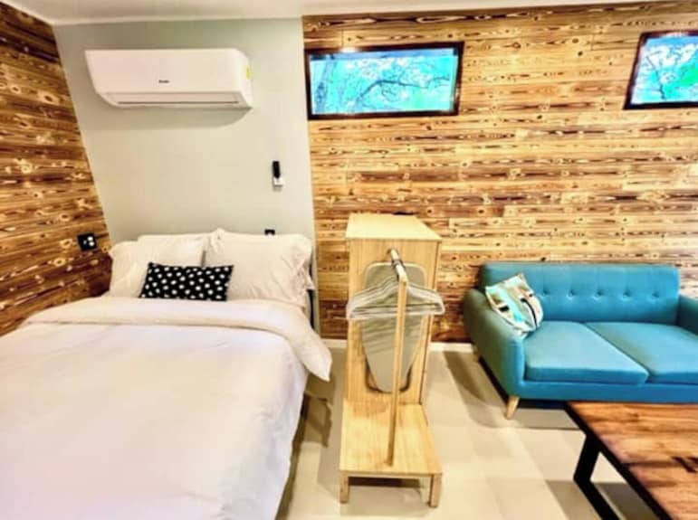 Casita East - Cozy, Pretty & Private - Austin, TX