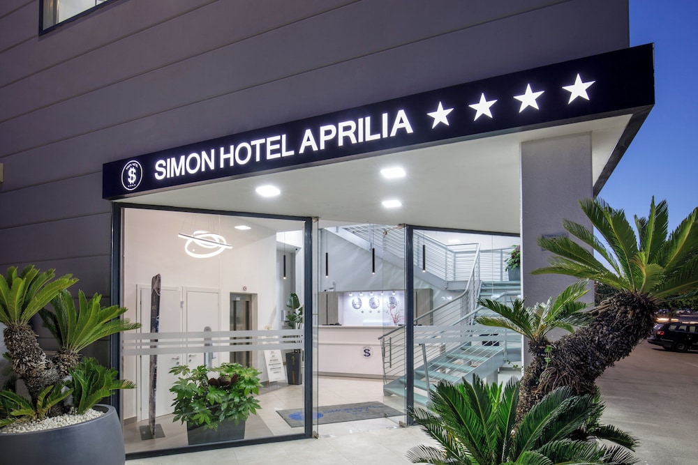 Simon Hotel Aprilia - Aprilia