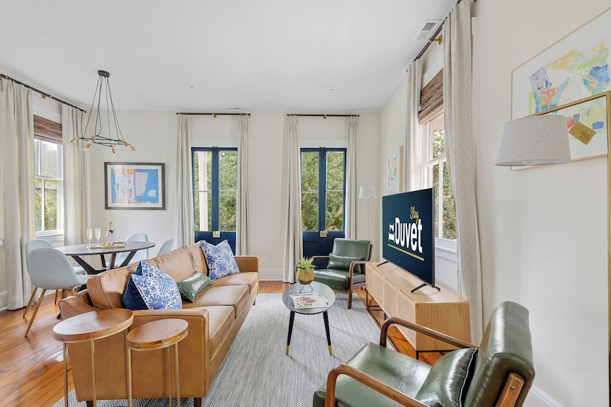 Cozy Downtown Home | Wylde Jasmine - Charleston, SC