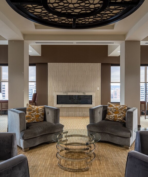 Crystal City Sleeps 7 Near Metro - Arlington, VA