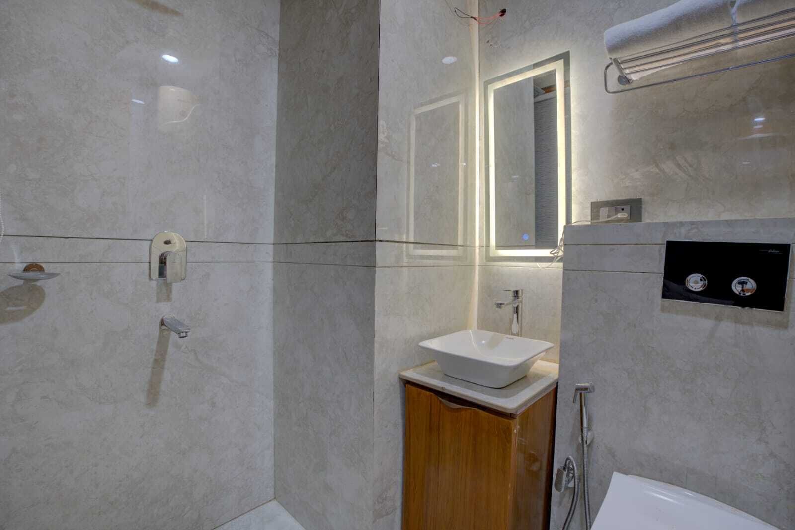 Estúdio | Banheiro | Produtos de toalete grátis, toalhas de banho, sabonete, shampoo