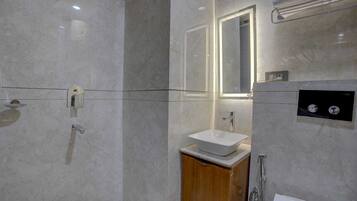 Estúdio | Banheiro | Produtos de toalete grátis, toalhas de banho, sabonete, shampoo