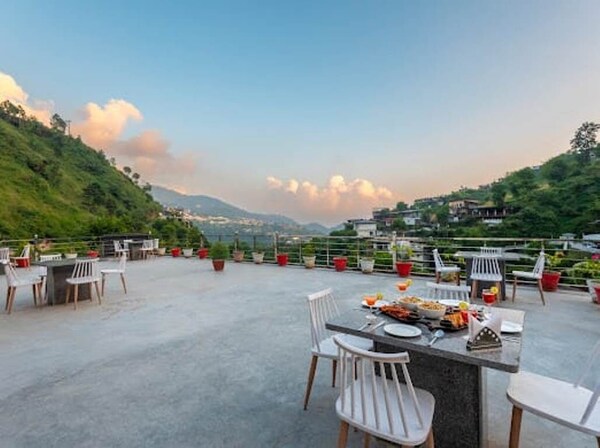Hotel Creek Valley - Mussoorie