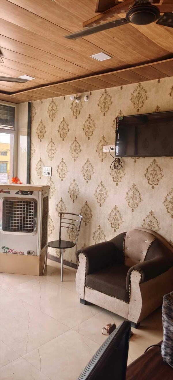 The Pachouri Hotel & Restaurent - Madhya Pradesh