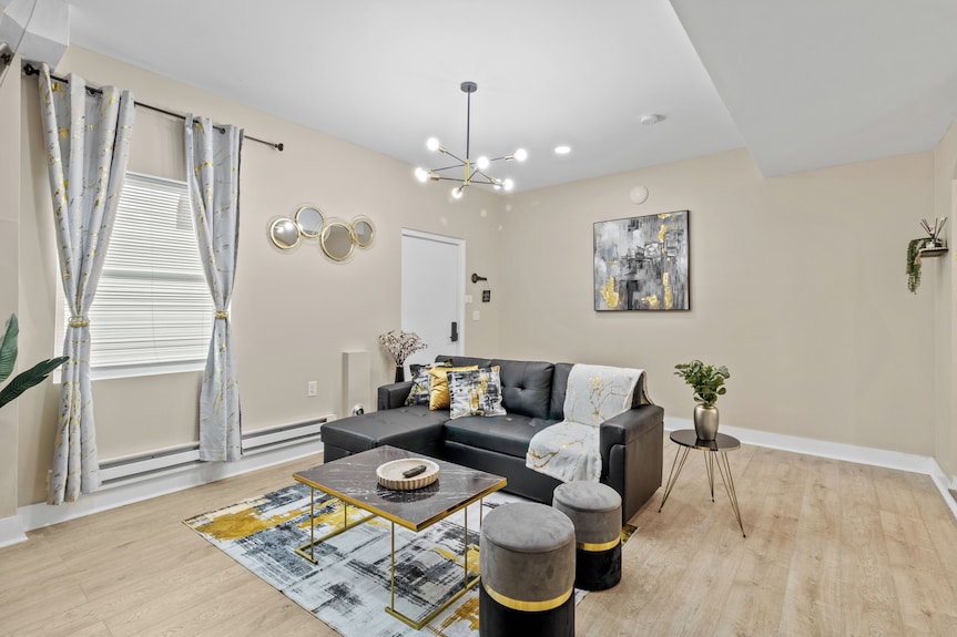 Cozy 1-bedroom With Ac And Wifi In Lovely Elizabeth - Staten Island, NY